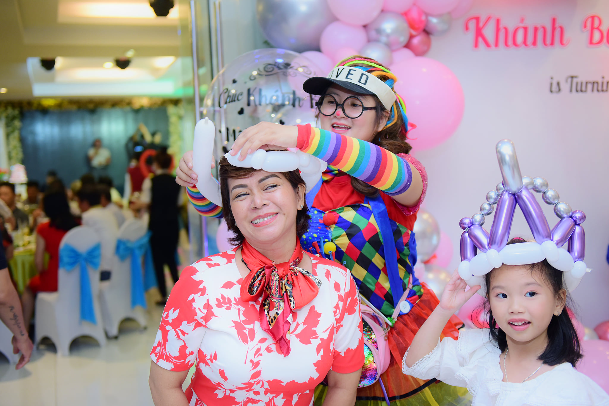 Trang Trí Sinh Nhật Bé Gái Chủ Đề Công Chúa Elsa – Pơ Party